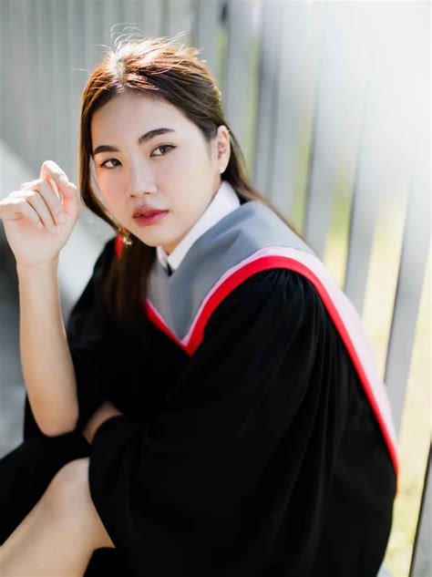 แจกพิกัดช่างกล้องถ่ายรูปรับปริญญา🎓 Gallery Posted By Jarenspd Lemon8