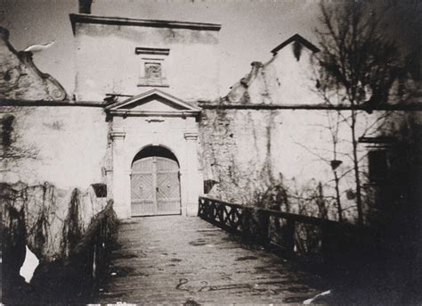 Свірзький замок на унікальних фото 1915 року • Фотографії старого Львова