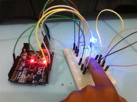 Robotic LAPORAN ARDUINO