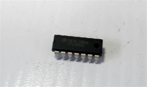 Motorola SN74LS393N Dual 4 Bit Binary Counters Integrated Circuits And Op Amps BMI Surplus