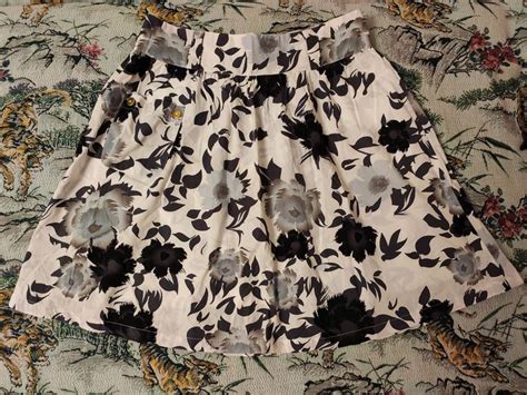 Спідниця — ціна 140 грн у каталозі Міді спідниці Купити жіночі речі за доступною ціною на Шафі