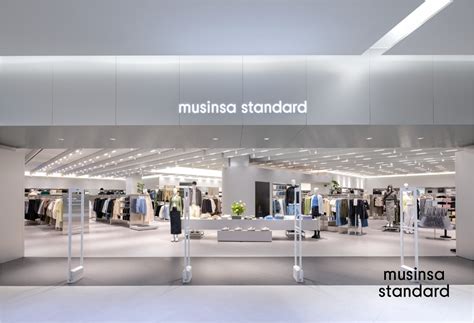 무신사 백화점 들어가더니 매출 ‘훨훨…오프라인 전략 통했다 한국금융신문