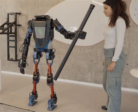 Menteebot Is A Trainable Ai Powered Humanoid Robot That Can Handle