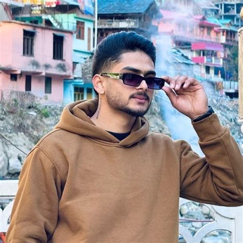 れ丹∨ Inavsn • Threads Say More れ丹∨ Inavsn • Threads Say More