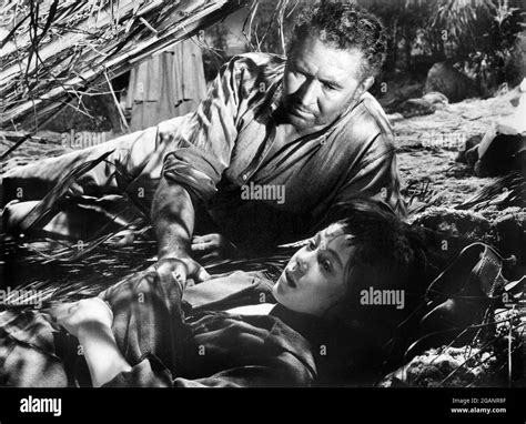 Anthony Quayle Jenny Agutter On Set Of The British Film East Of