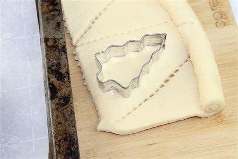 Baked Brie With Raspberry Jam Momcrieff