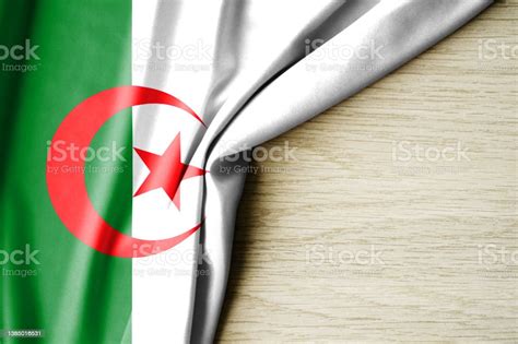 알제리 플래그 알제리의 패브릭 패턴 플래그 3d 일러스트레이션 텍스트의 뒷 공간으로 0명에 대한 스톡 사진 및 기타 이미지 0명 Weft 개념 Istock
