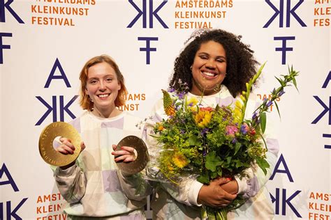 N00b Laura Bakker And Isabelle Kafando