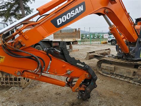 두산 06급 굴삭기 집게전문가들