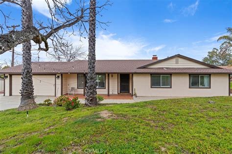 1914 Gum Tree Ln Fallbrook Ca 92028 Trulia