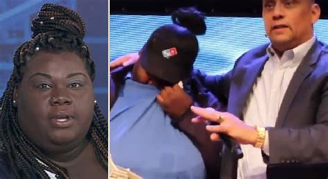 Chicago Pizza Delivery Woman Moved To Tears After Incredible Tip