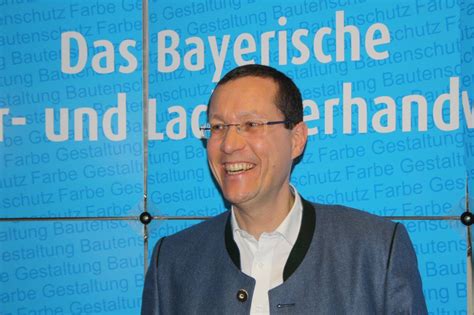 Claudius Wolfrum Zum Neuen Geschäftsführer Des Liv Gewählt Bundesverband Farbe