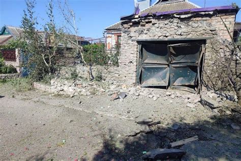 Поліція розповіла про наслідки обстрілу Нікополя 6 червня вночі фото