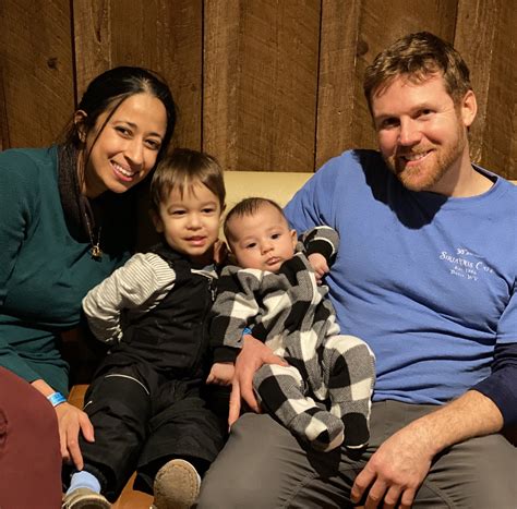 Meet The Faculty Reema Padia Eye And Ear Foundation Of Pittsburgh