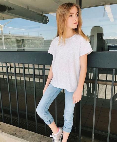 Lauren Orlando Photos Social Media 219 2017 • Celebmafia