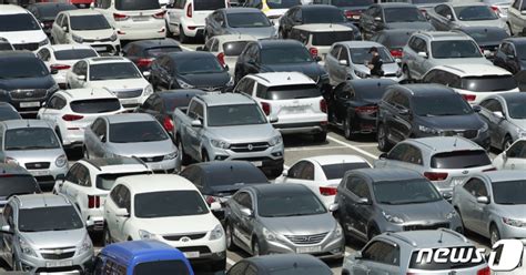 허위매물·침수차 떠넘기기 사라지나현대차·기아 직접 중고차 판다