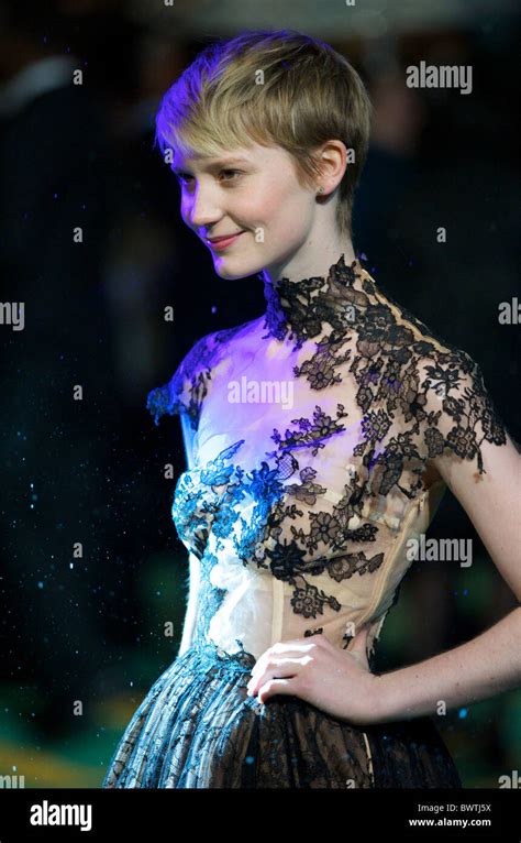 Pixie Cut Mia Wasikowska