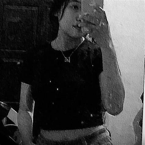 Meli Novitalestari Meli Novitalestari • Threads Say More