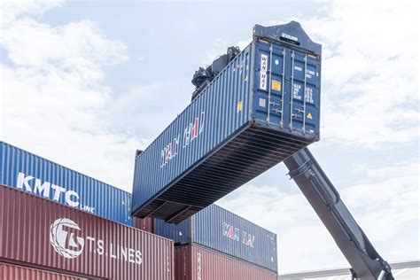 Container Shipping Rates Decline In 2025 A Challenge For Rail Freight Uk