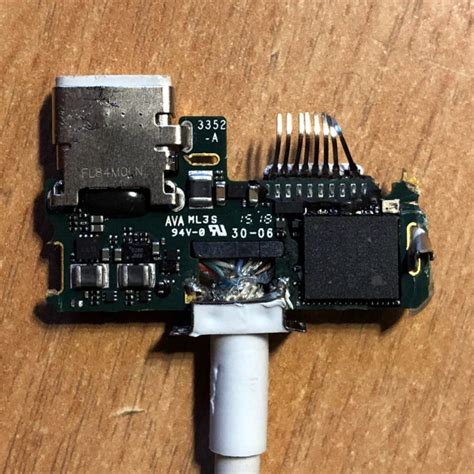 Apple Lightning Video Adaptors Run Ios Dynamically Loaded Hackaday