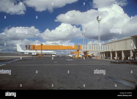 Nairobi Jomo Kenyatta Airport Kenya Dsyzwt