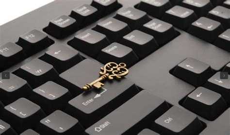 how to resolve the “unprotected private key file” error in ssh on