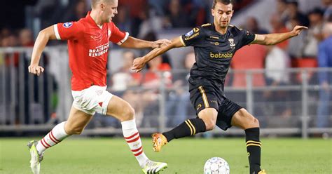 Joey Veerman Legt Uit Ik Begin Dan Bij Mijn Vriendin In PSVFans