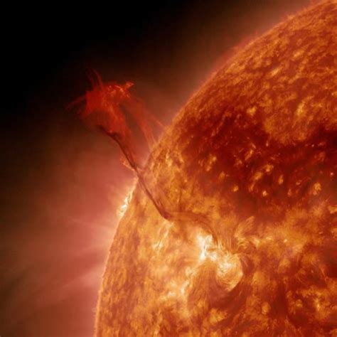 太阳等离子体形成的卷状物 神秘的地球 科学自然地理探索