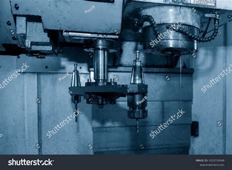 Operation Automatic Tool Change Cnc Milling Stock Photo 2152719169 Shutterstock
