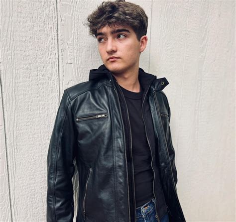 Picture Of Elias Harger In General Pictures Elias Harger 1758141444