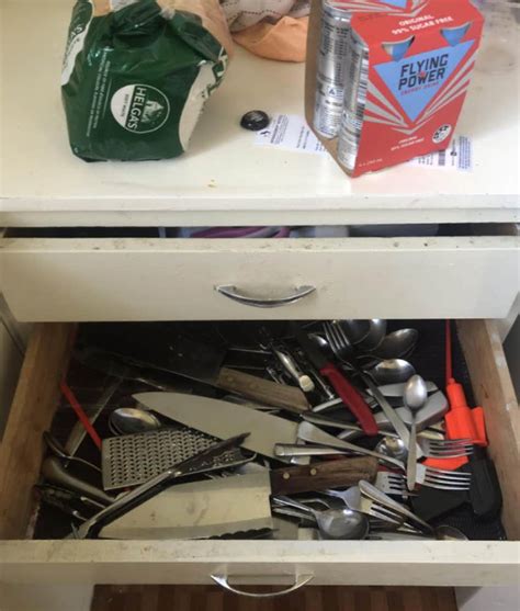 Man Says His Ex Broke Up With Him Because Of His Silverware Drawer