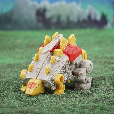 Transformers Toys Legacy Evolution Core Class Dinobot Snarl Toy 35