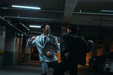 Park Ji Hoon Teams Up With Ryeoun To Fight New Foes In Weak Hero Class