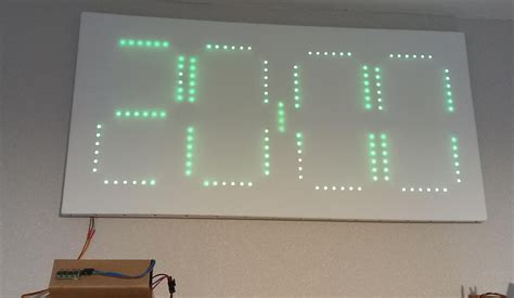 Giant Clock Rfastled