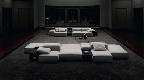 Living Divani 家具