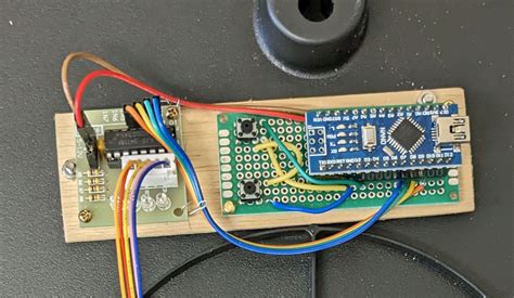 wandering hour clock with stepper motor od autora david stern