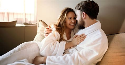 Có Phải Khi Con Trai Nằm Cạnh Con Gái Là Sẽ XXX