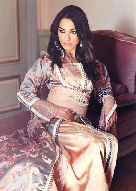 Guide To Traditional Arab Woman Clothing Clothes For Women Moroccan