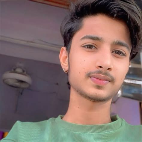 𝙺𝚄𝙽𝙰𝙻 Kunalmh496 • Threads Say More