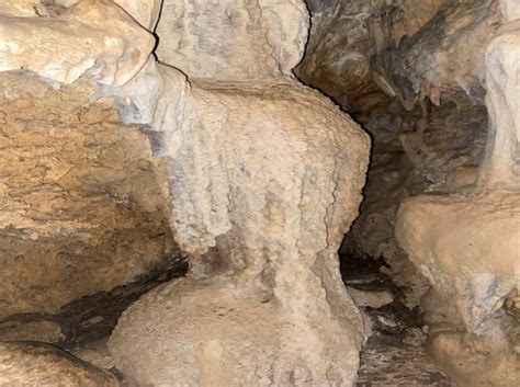 Во атарот на село Лешани пештера „Змија Дупка“ Ohrid1