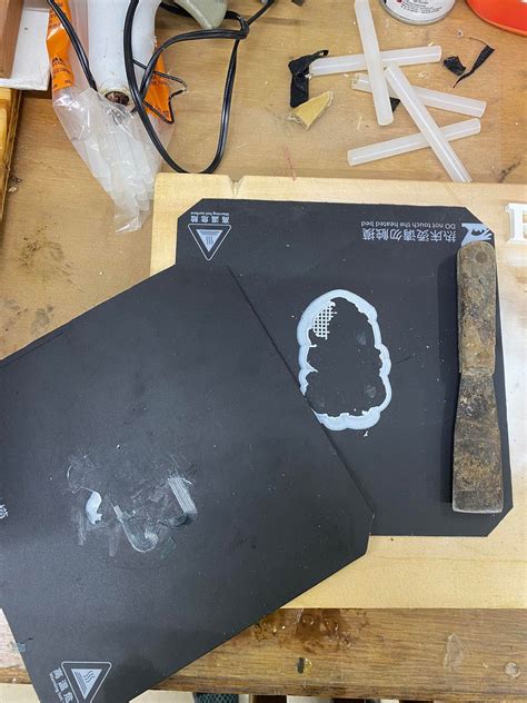 Anyone Know How To Remove Filament That Stuck Onto These Magnetic Plate Covers First Few Prints