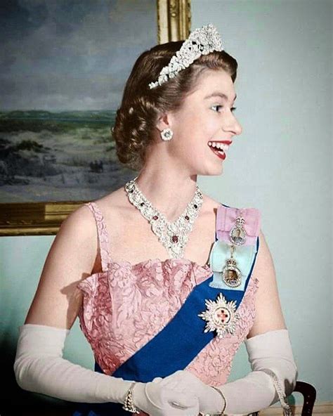 Elizabeth Ii Young Queen Elizabeth Portrait Queen Elizabeth Photos
