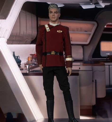 Exo 6 Star Trek 16 Admiral Christopher Pike