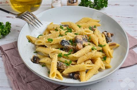 Паста с грибами и сливками – простой и вкусный рецепт с фото (пошагово)