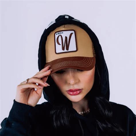 W Merch Le Tengo
