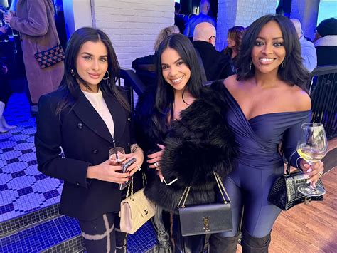 Idonije And Gillanders Host Grand Opening Party For Signature Bar