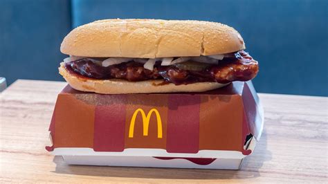 Mcdonalds Brings Back The Mcrib To Select Florida Restaurants
