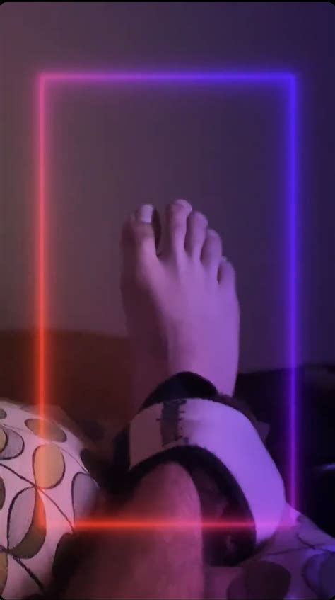 Isaiah Firebraces Feet