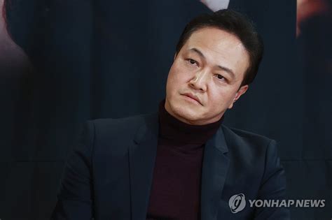 소리를 내고 싶어도 낼 수 없는 이들이 와이프…연극 와이프 나무뉴스