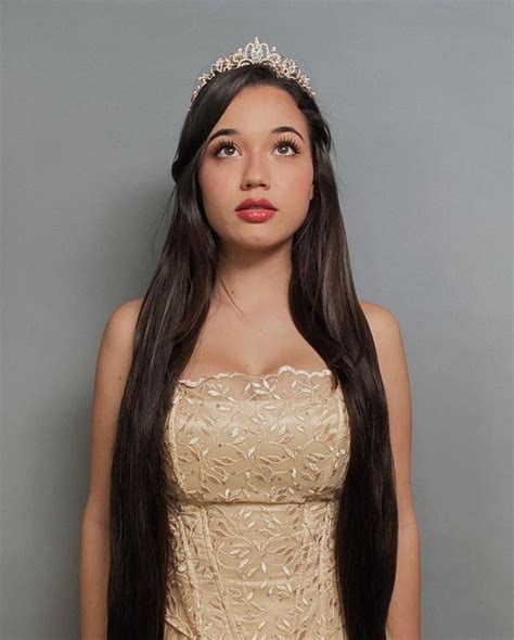 Picture Of Sofia Gomez